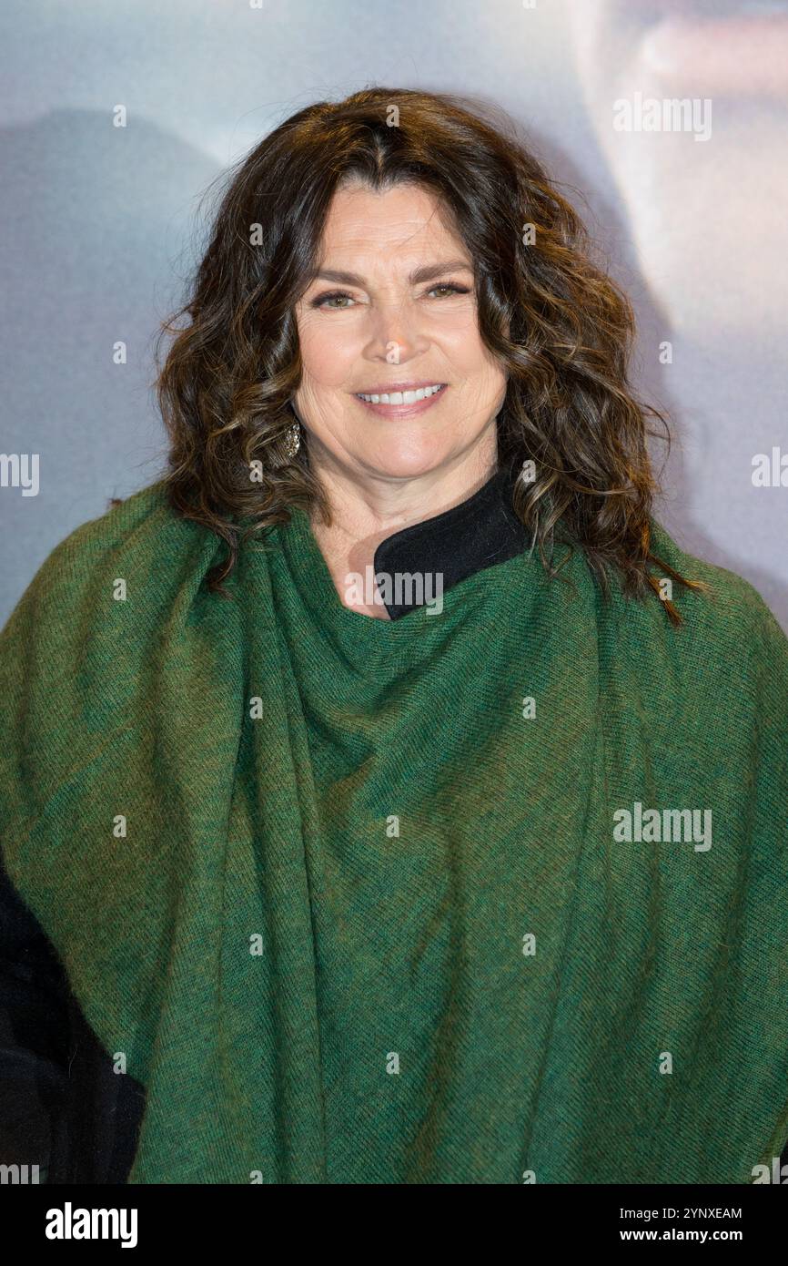 Julia Ormond Rides ALISON BOSHOFF: British Actress Julia Ormond