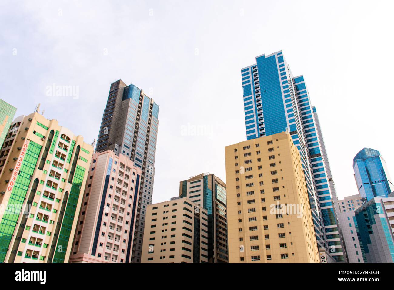 Commercial high rise buildings hi-res stock photography and images - Alamy