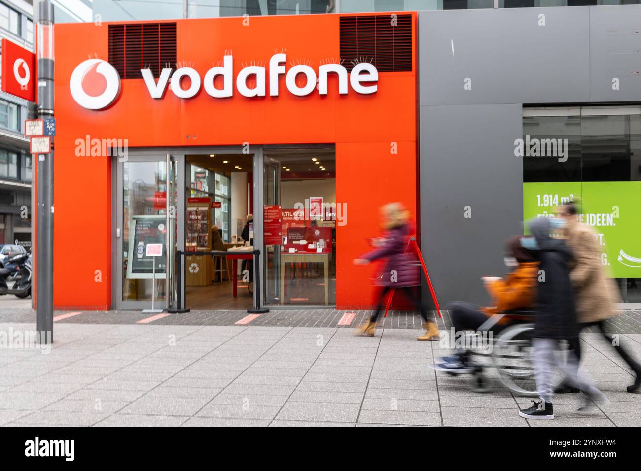 Multi store department store hi-res stock photography and images - Alamy