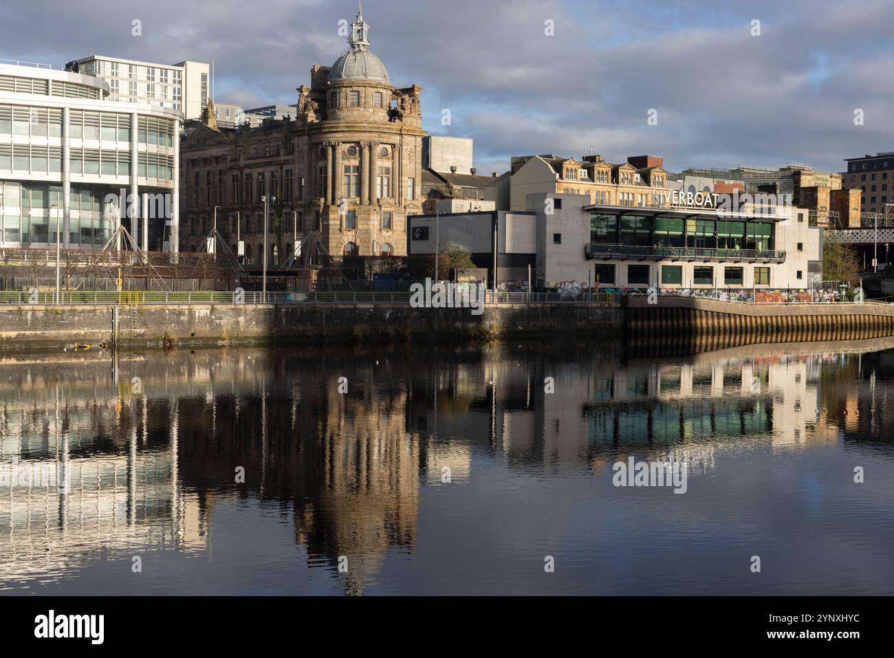 Glasgow riverboat hi-res stock photography and images - Alamy