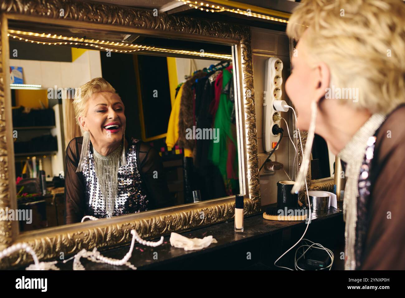 Drag show backstage hi-res stock photography and images - Alamy