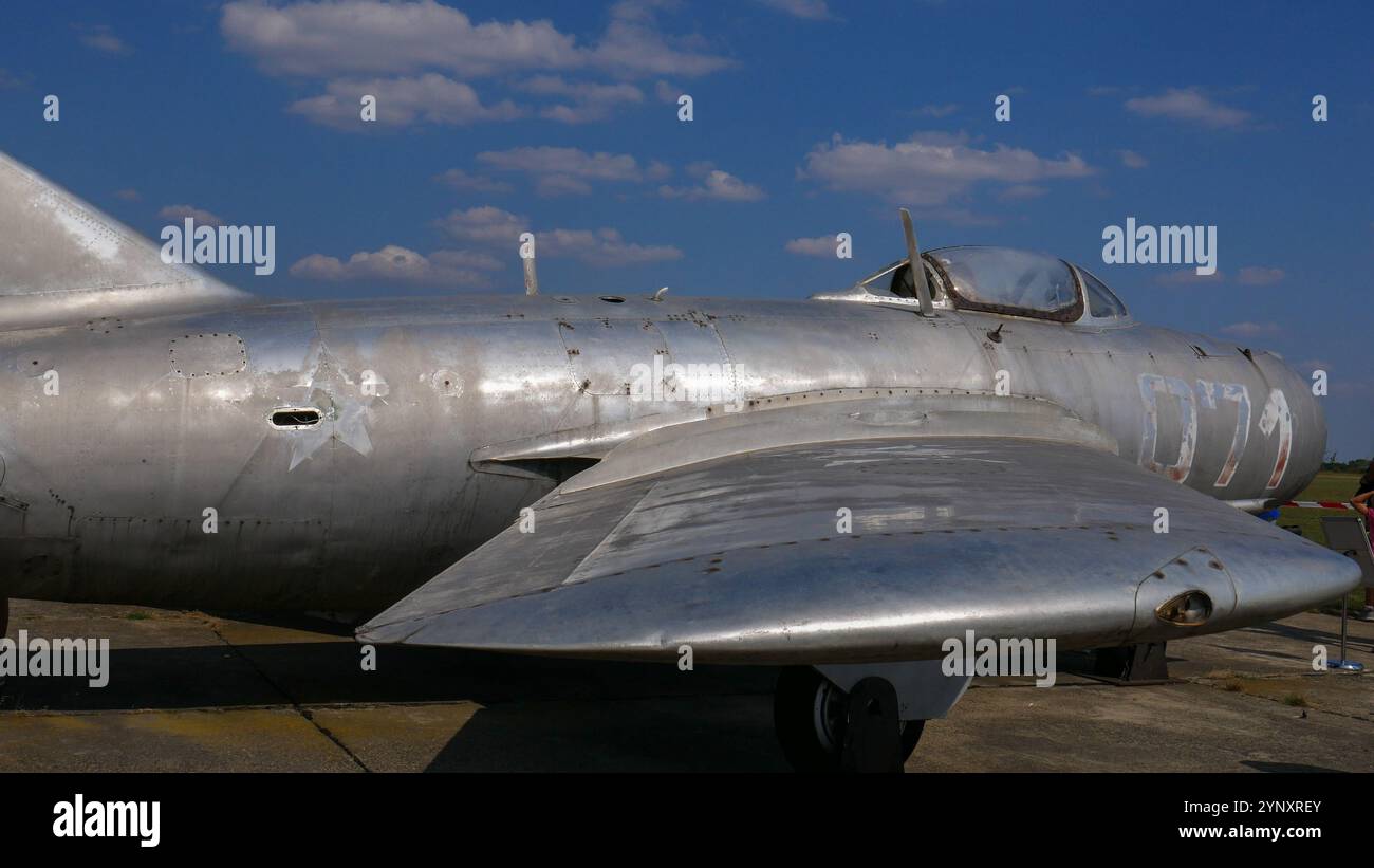Mig 15 korean war hi-res stock photography and images - Alamy