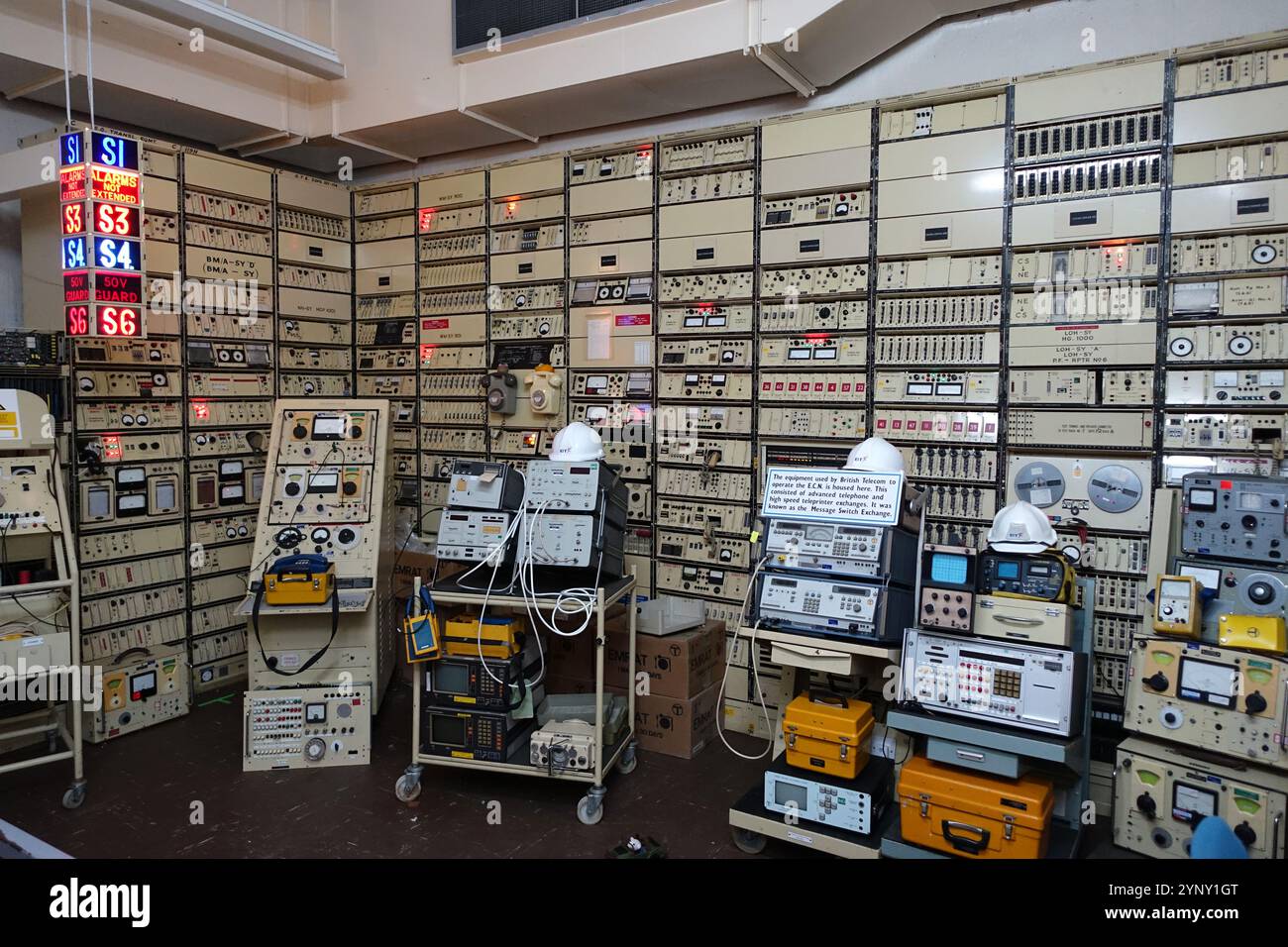 Nuclear attack bunker hi-res stock photography and images - Alamy