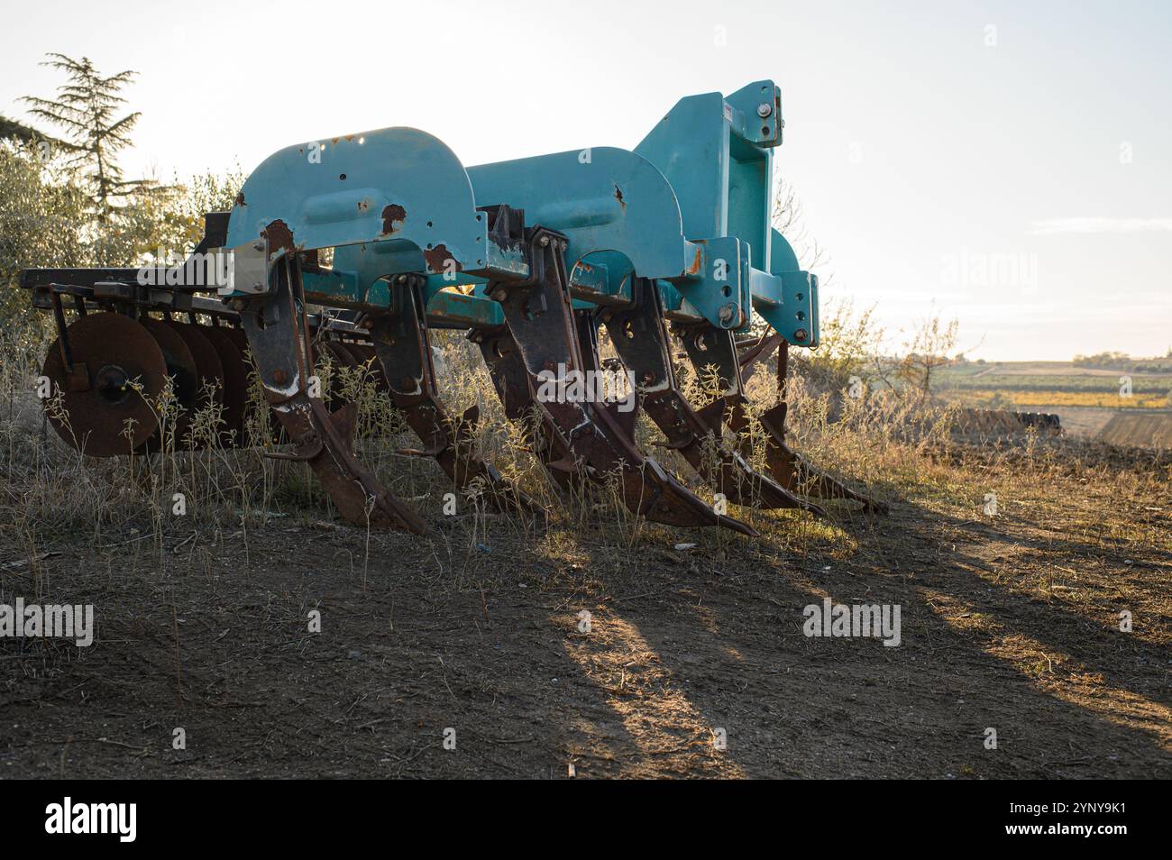 Farming equipment machine agriculture hi-res stock photography and ...