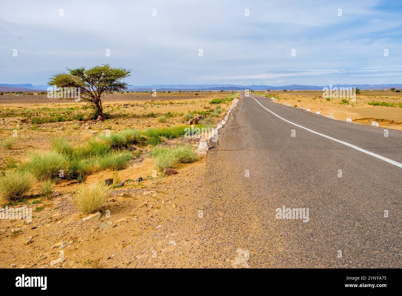 Typical scenery on the road to Tata in Tata Province, Souss-Massa ...