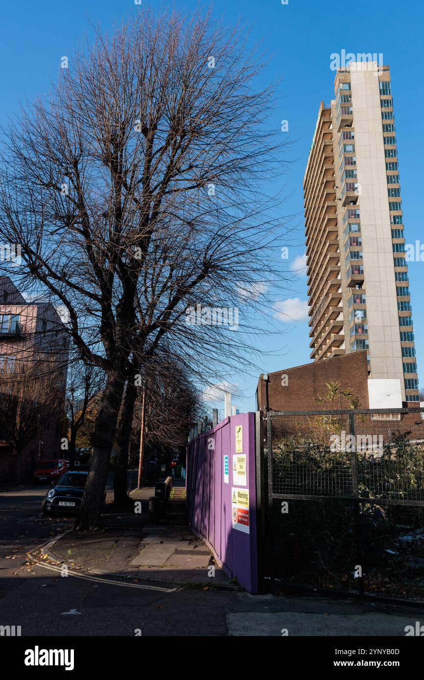 London, UK. 26th November, 2024. Demolition works for the 26-storey ...