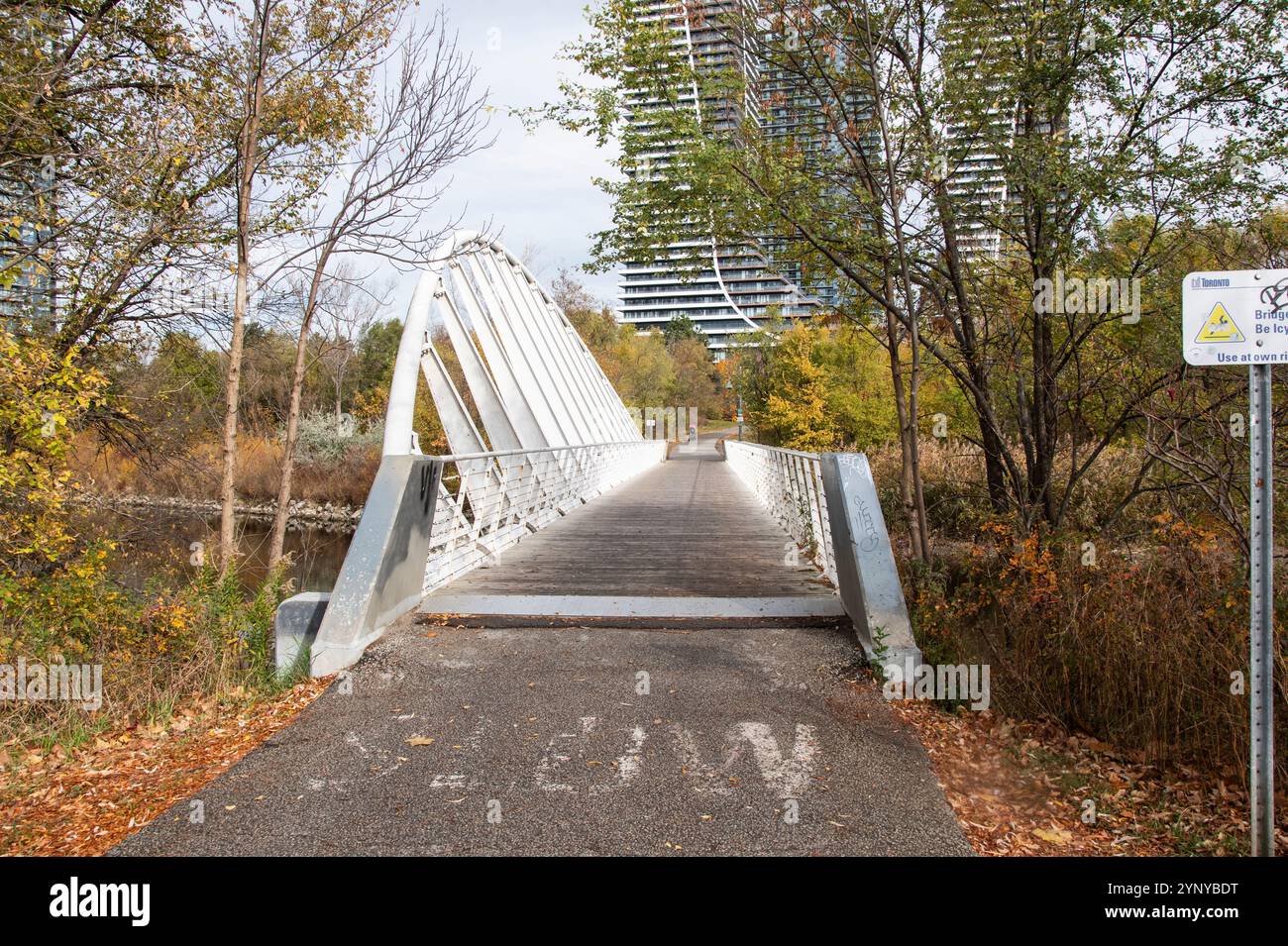 Pedestrian bridge at Humber Bay Park West in Etobicoke, Toronto ...
