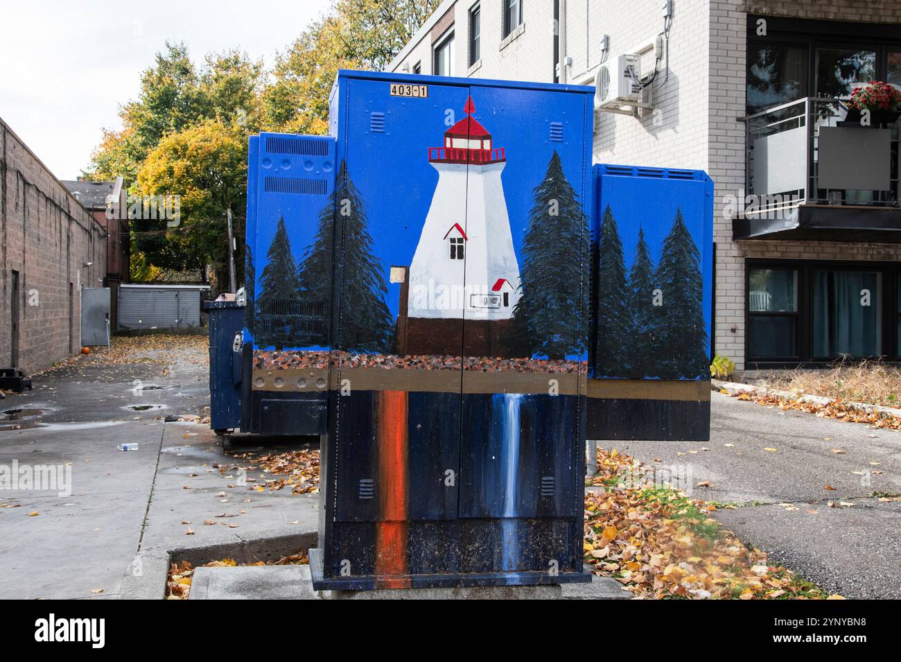 Lighthouse mural on an electrical traffic control box on Burlington ...