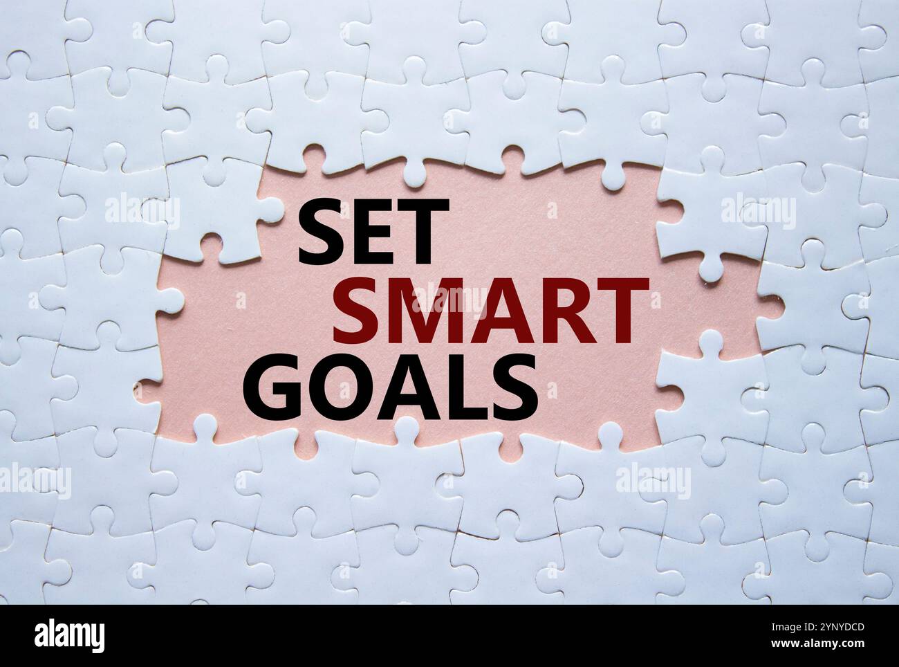 Set smart goals symbol. Concept words Set smart goals on white puzzle ...