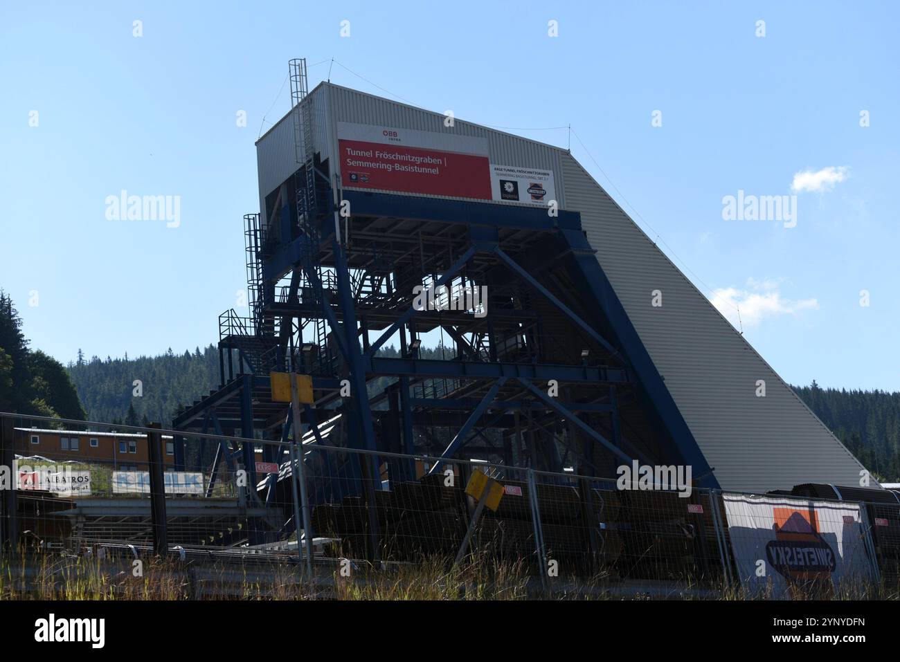 tunnel construction in civil engineering, tunnel as an underground ...