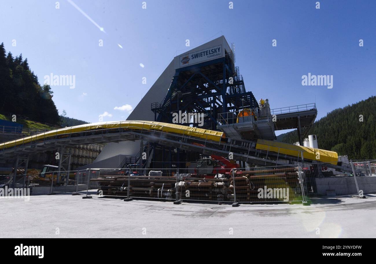 tunnel construction in civil engineering, tunnel as an underground ...