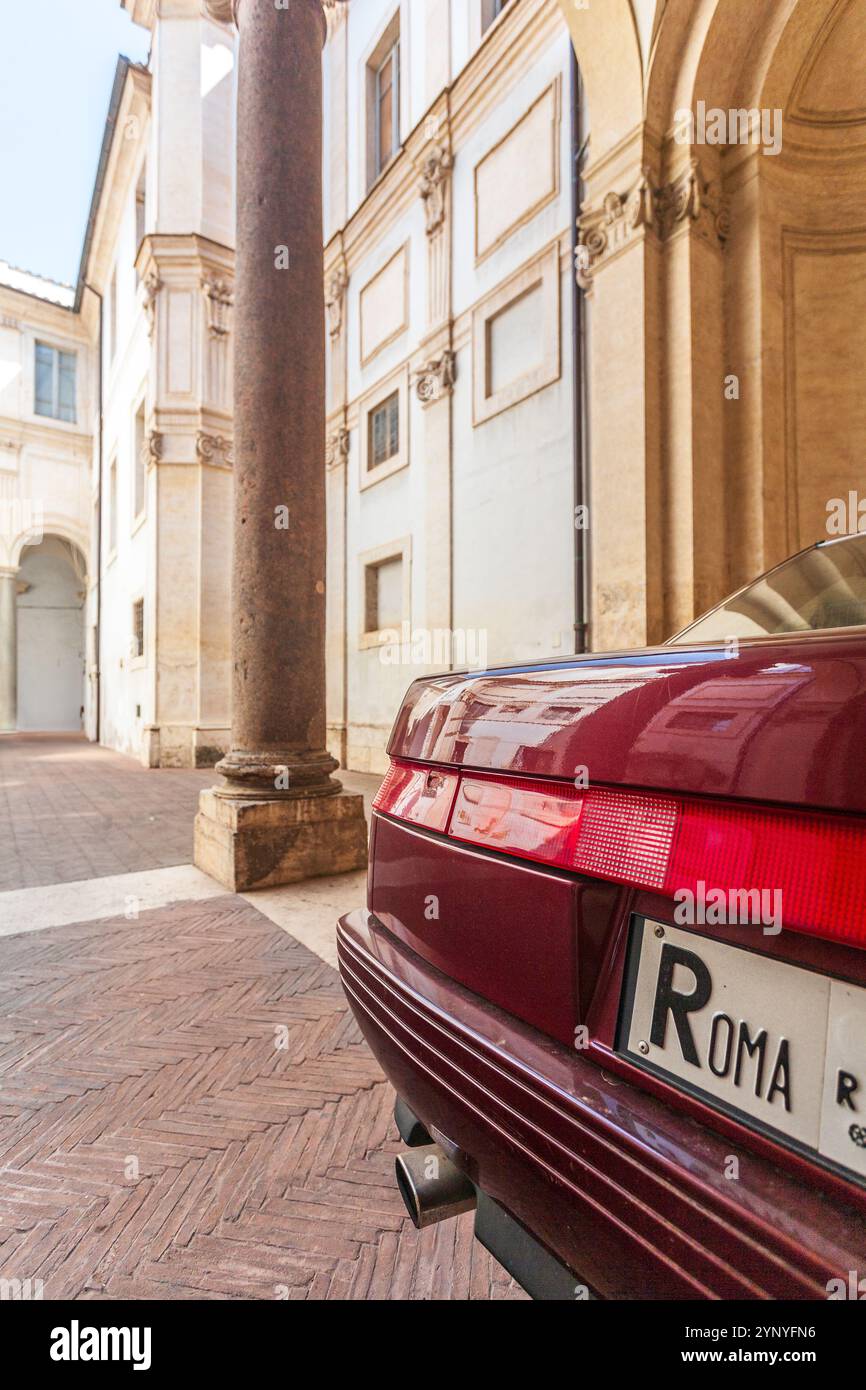 Italian license plate hi-res stock photography and images - Alamy