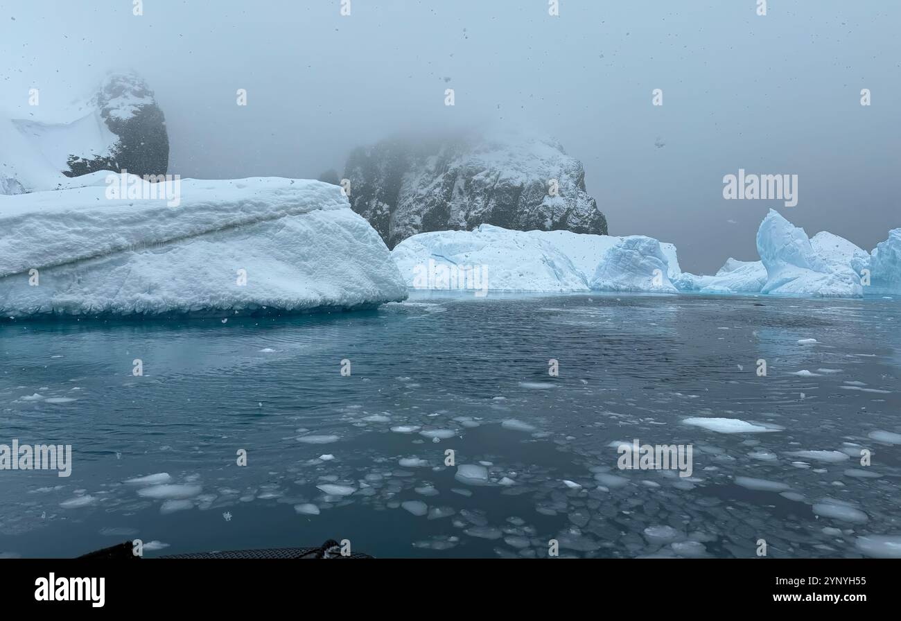 Explore Antarctica 2025. Antarctica mountains, sea and penguin in South ...