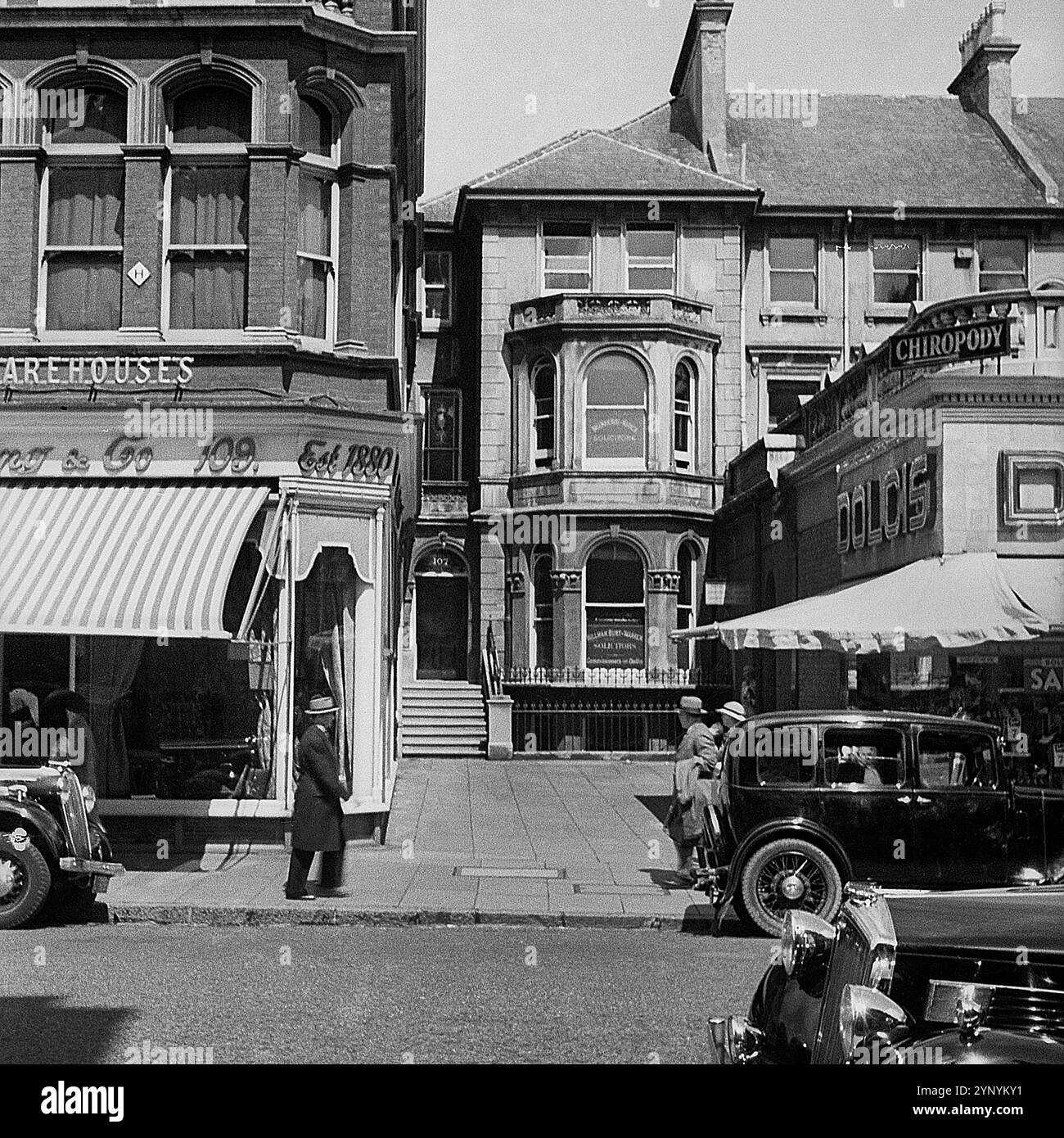 1930s street shops london hi-res stock photography and images - Alamy