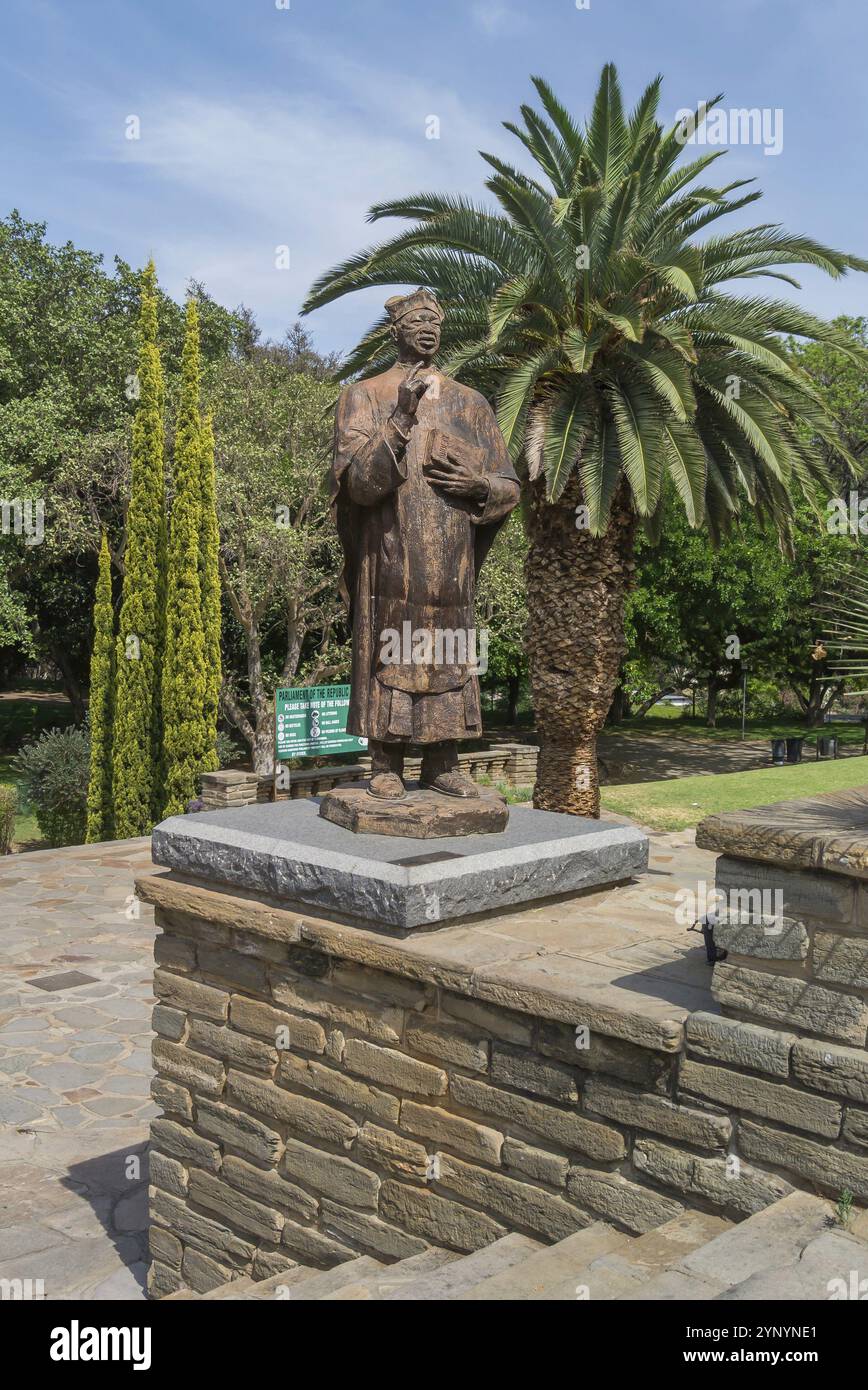 Statue of Reverend Theophilus Hamutumbangela in the Parliament Garden ...