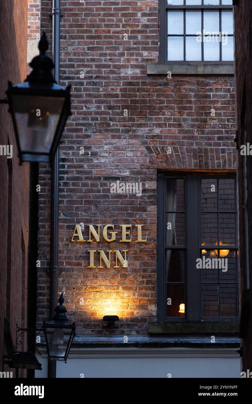 Angel Inn sign, Lands Lane, Briggate, Leeds Stock Photo - Alamy