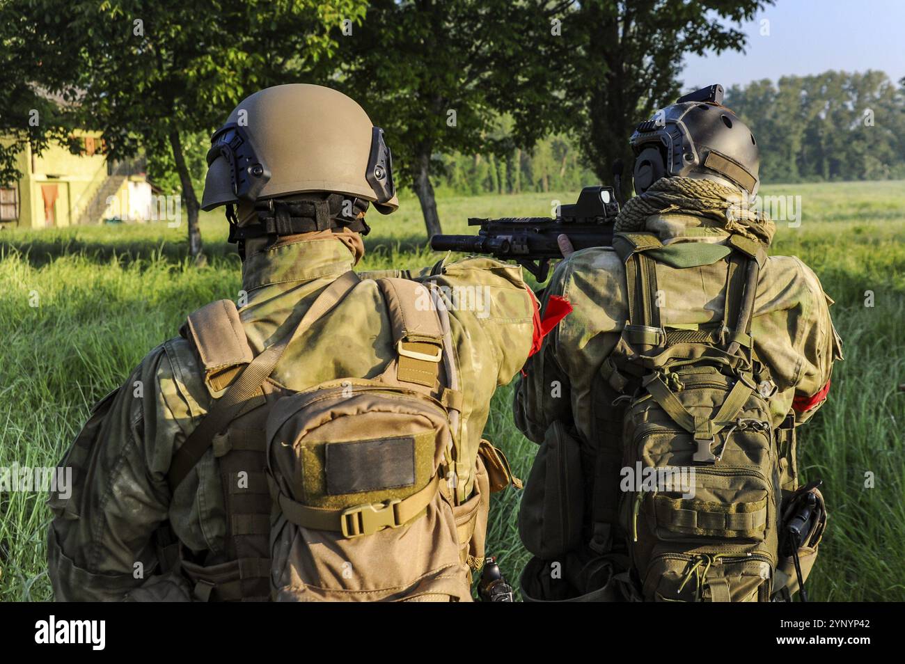 Soldier construction work hi-res stock photography and images - Alamy