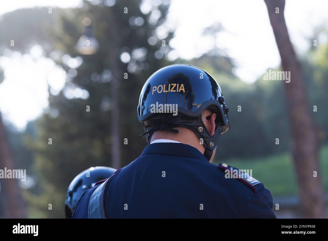 Two italian police men hi-res stock photography and images - Alamy