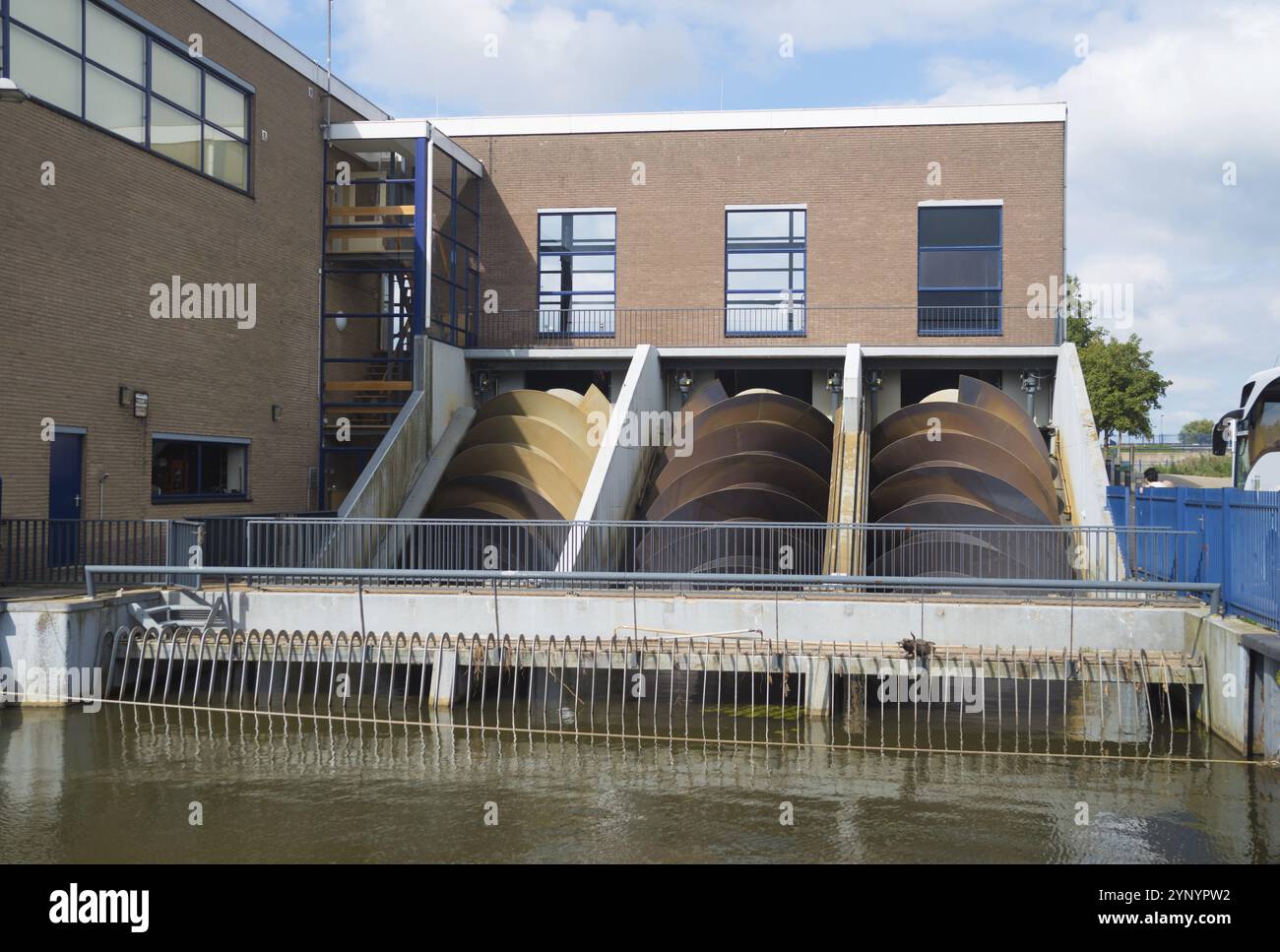 Historical pumping house in the famous kinderdijk area in the ...