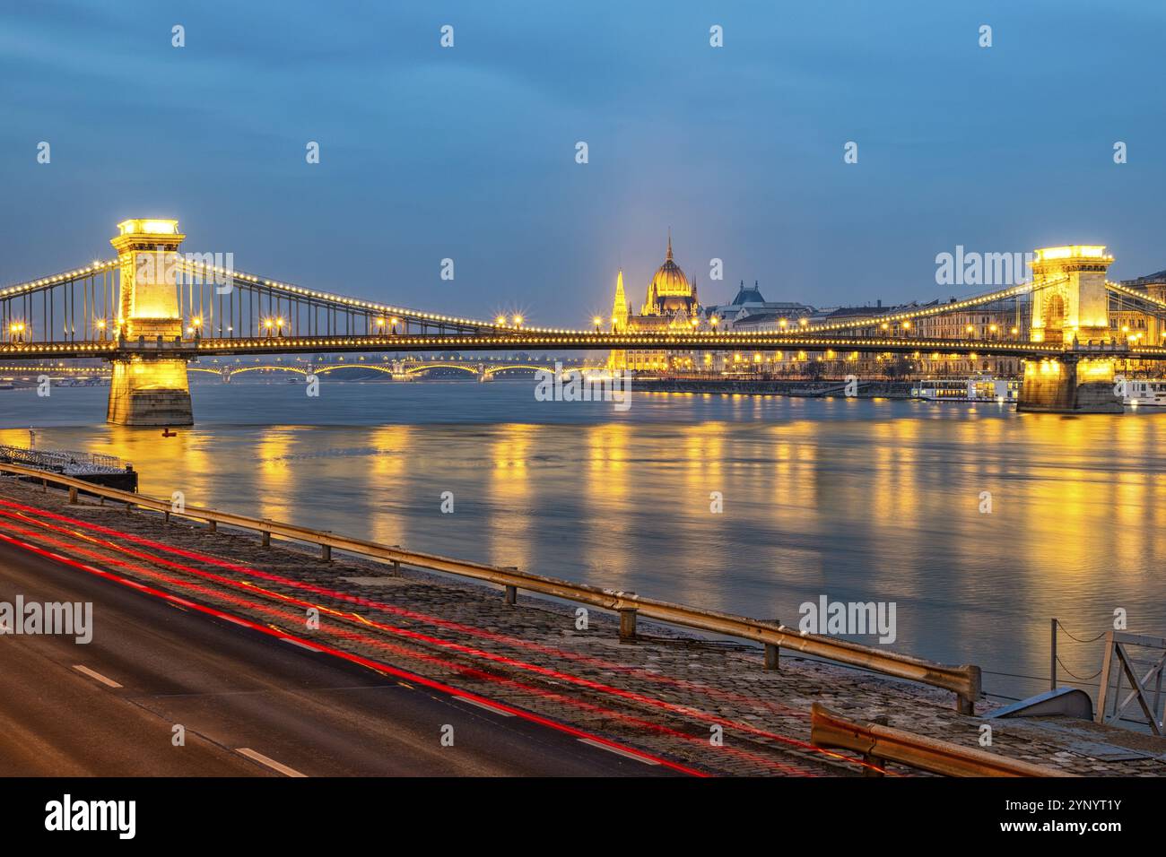 Budapest centre night hi-res stock photography and images - Alamy