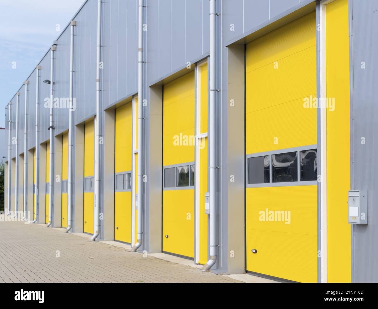 Loading cargo doors in distribution warehouse hi-res stock photography ...
