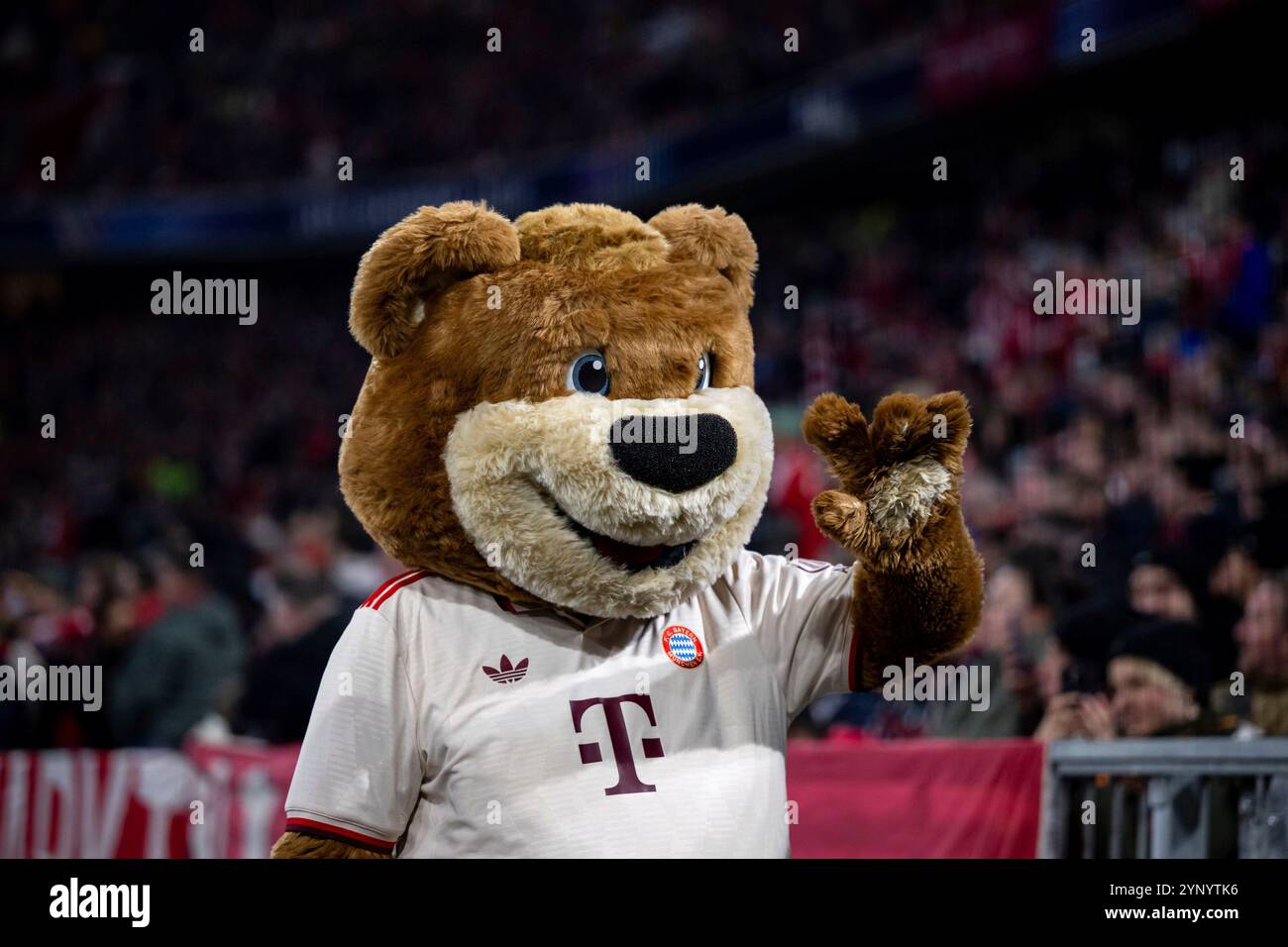Spieltag, Spielzeit 2024/2025, Maskottchen Berni, GER, FC Bayern ...