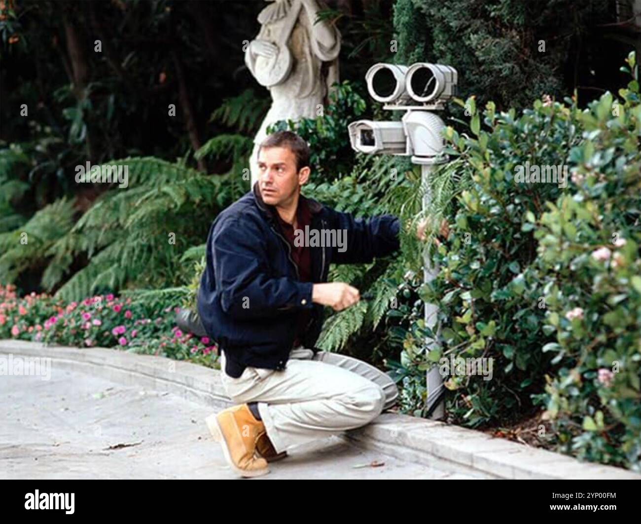 THE BODYGUARD 1992 Warner Bros. film with Kevin Costner as Frank Farmer ...