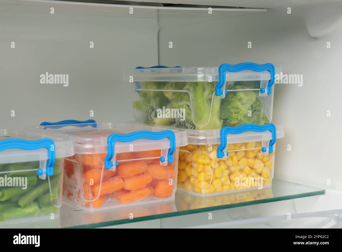 Plastic containers frozen vegetables hi-res stock photography and ...