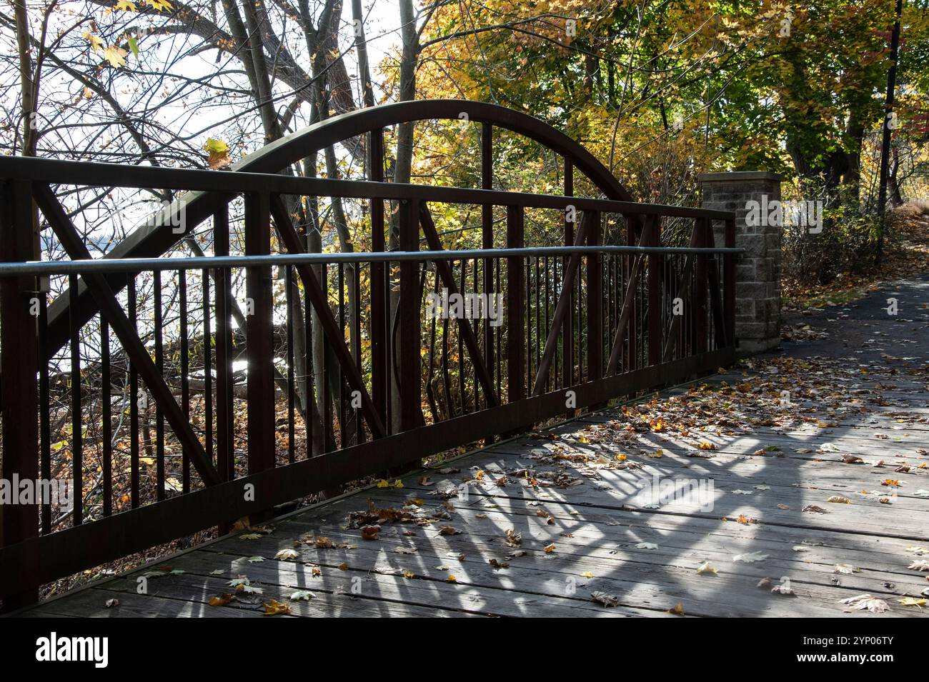 Pedestrian bridge at Jack Darling Memorial Park in Port Credit ...