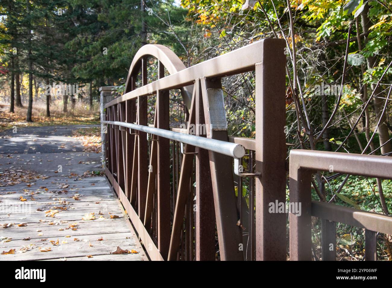 Pedestrian bridge at Jack Darling Memorial Park in Port Credit ...