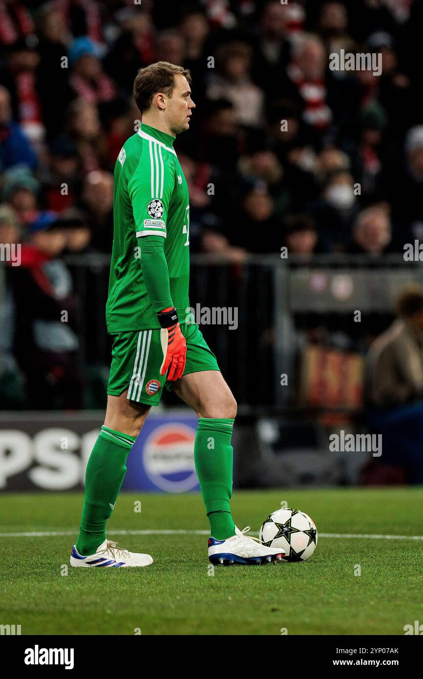Manuel Neuer (FC Bayern M?nchen, 1) am Ball UEFA Champions League: FC Bayern M?nchen - FC Paris ...