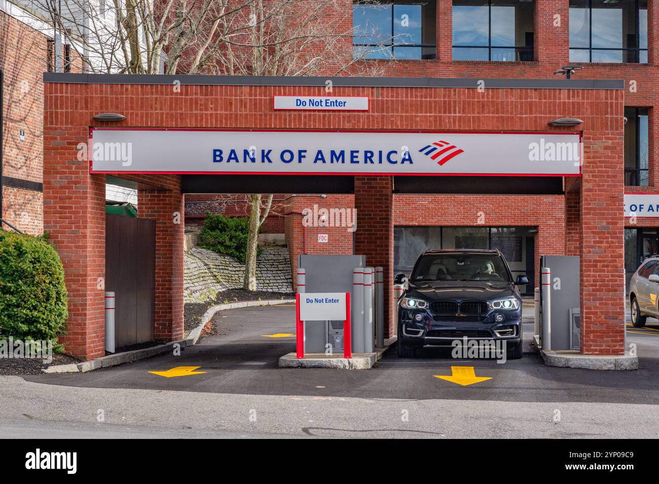 Bank of america atm automated teller machine with logo hi-res stock ...