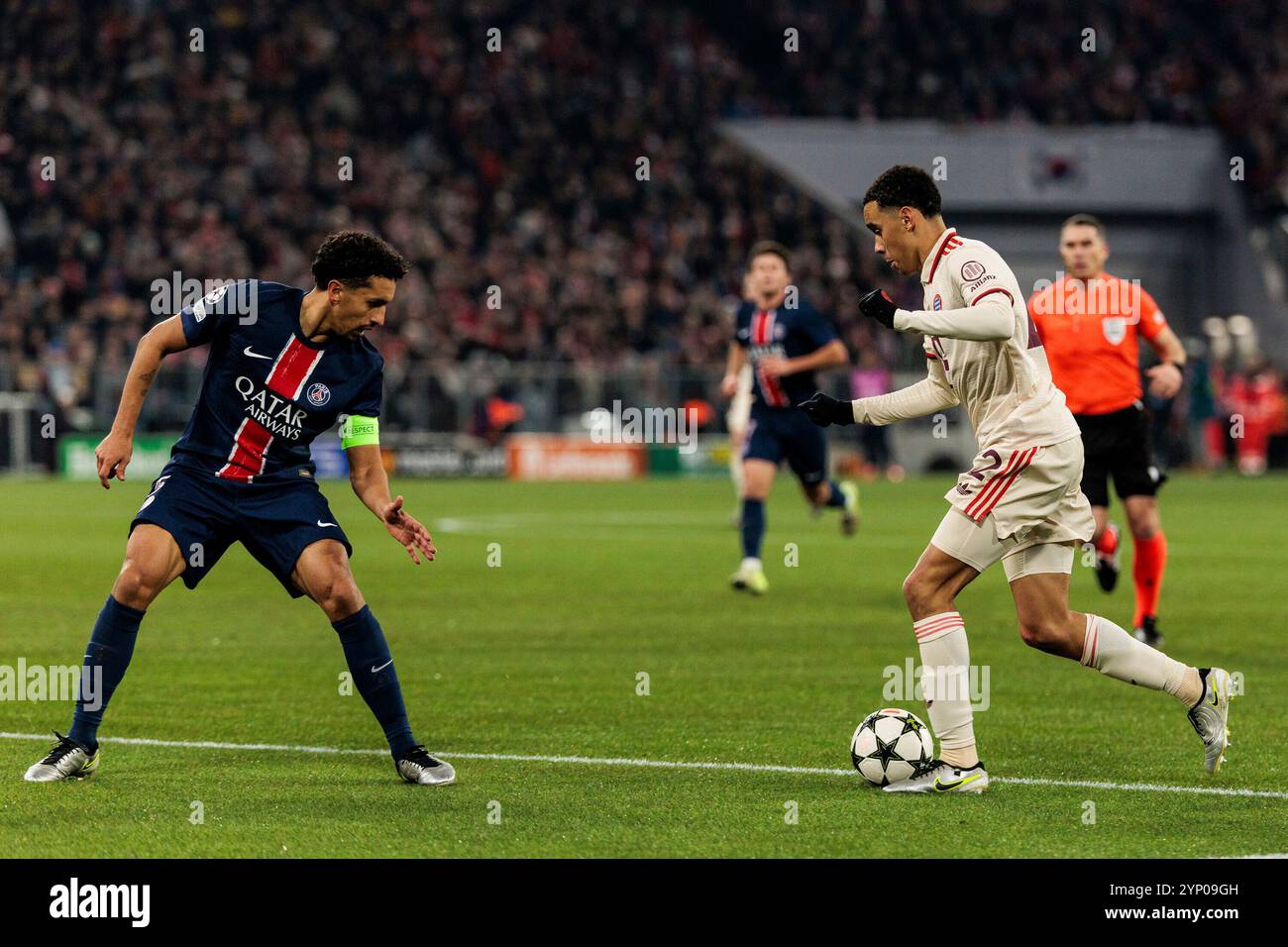Zweikampf Marquinhos (FC Paris Saint-Germain, 5), Jamal Musiala (FC Bayern M?nchen, 42) UEFA ...