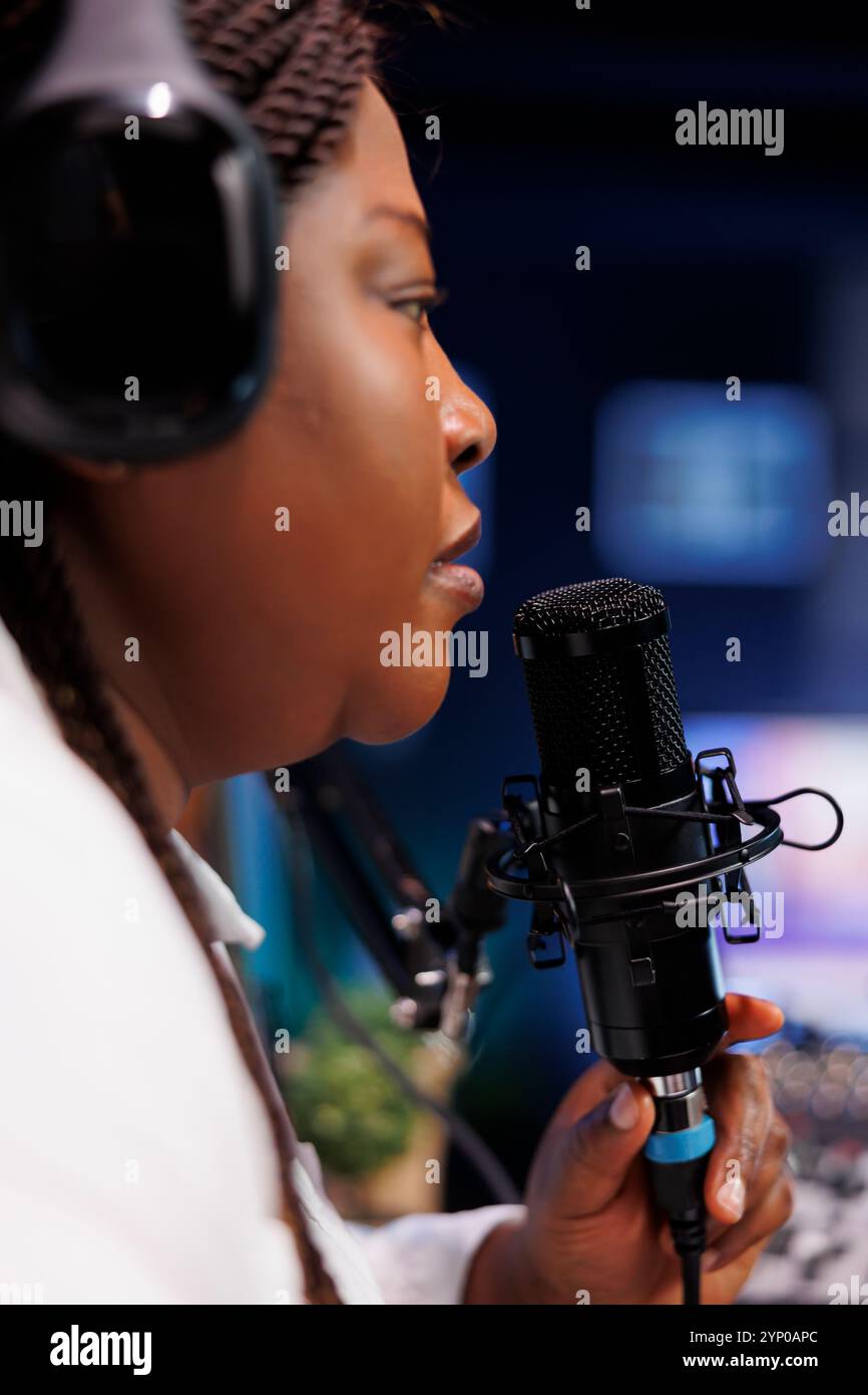 Close up female vlogger microphone hi-res stock photography and images ...