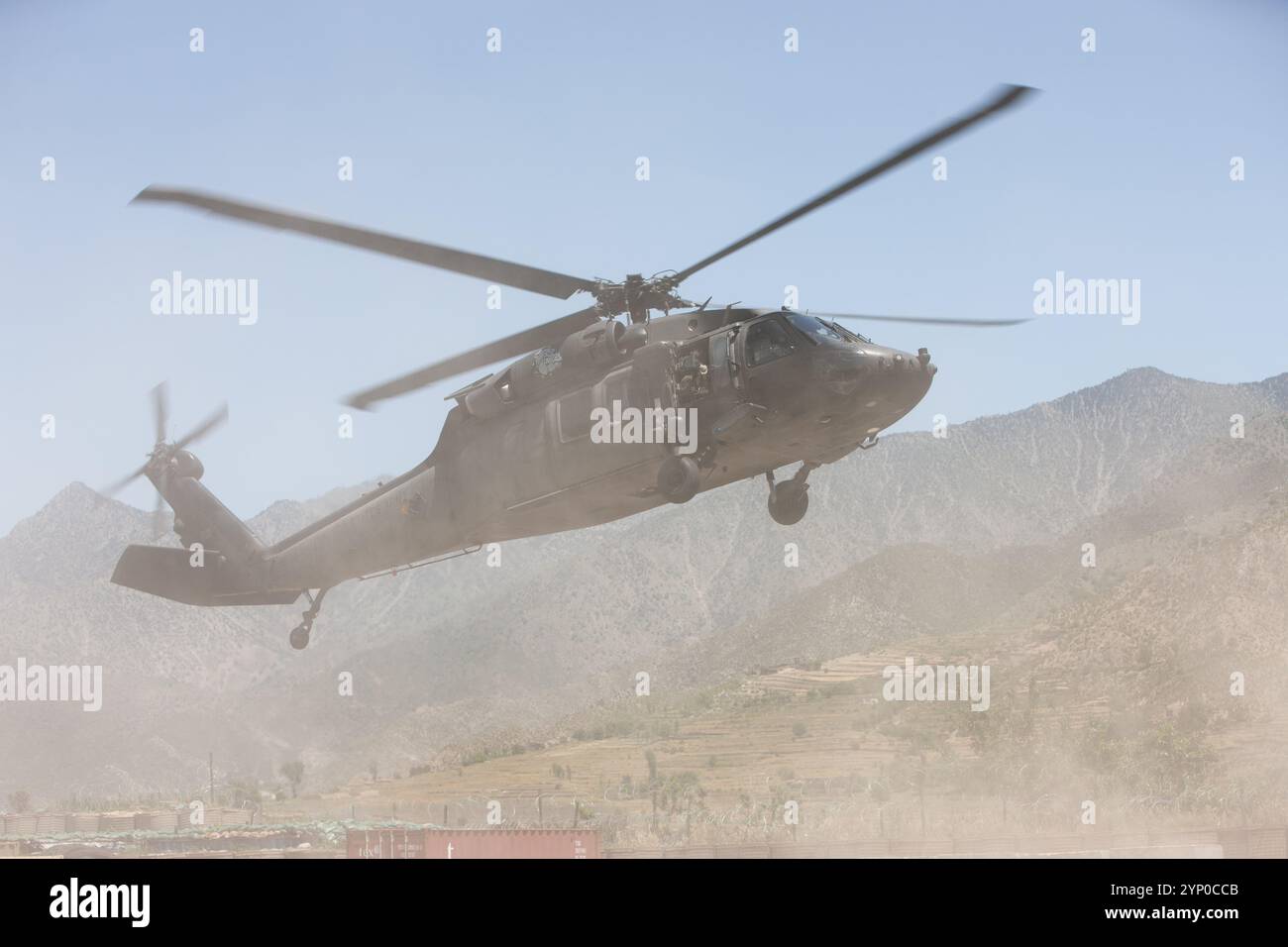 A U.S. Army Sikorsky UH-60 Black Hawk helicopter landing at Forward ...
