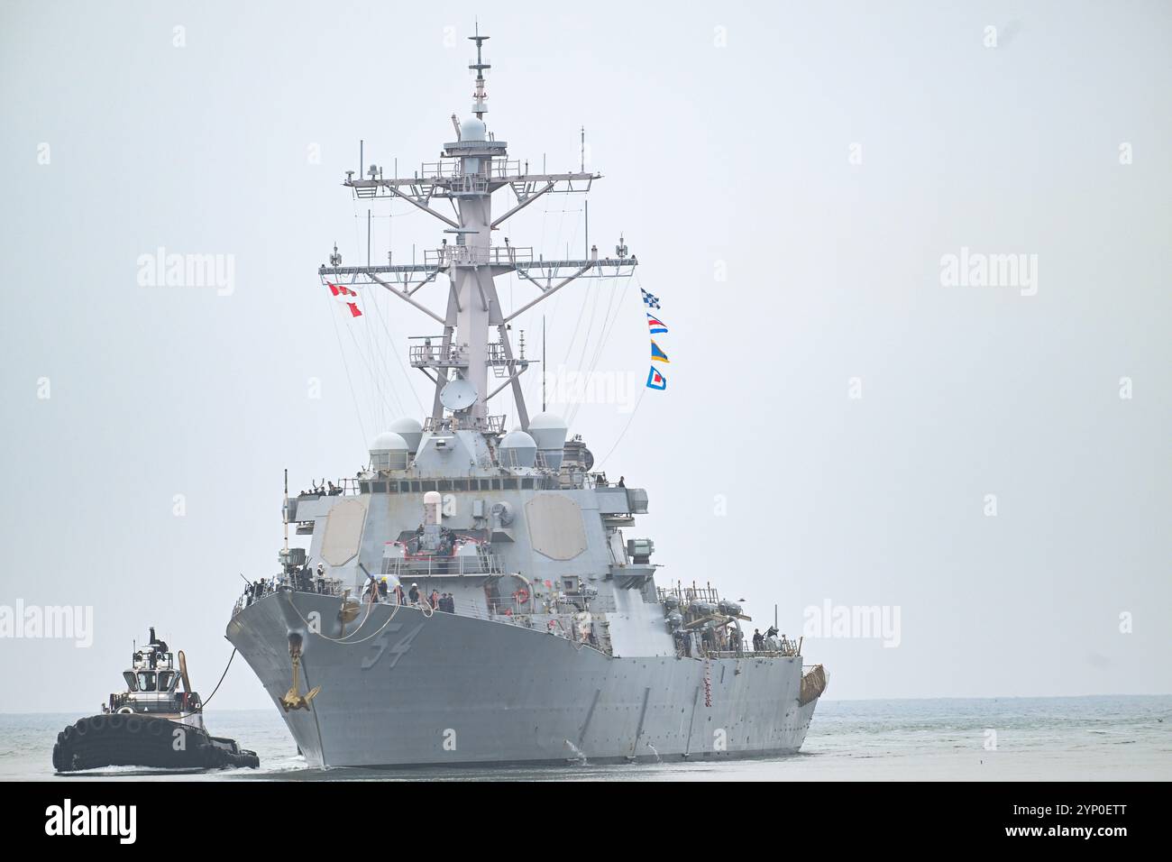 USS Curtis Wilbur (DDG 54) arrives at NSWC PHD on a foggy morning in ...
