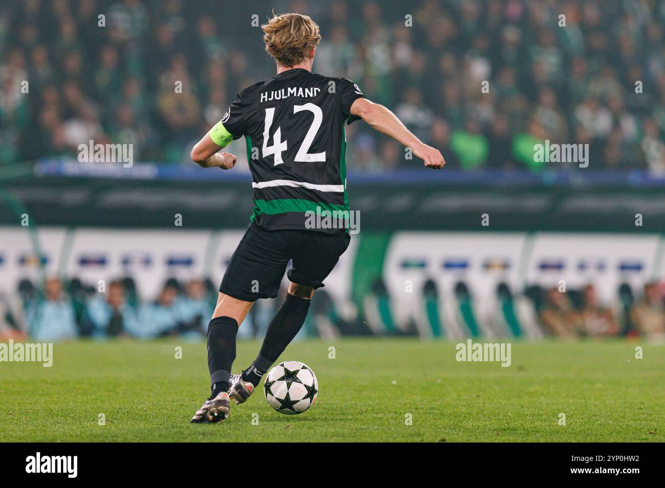 Morten Hjulmand (Sporting CP) seen in action during UEFA Champions ...