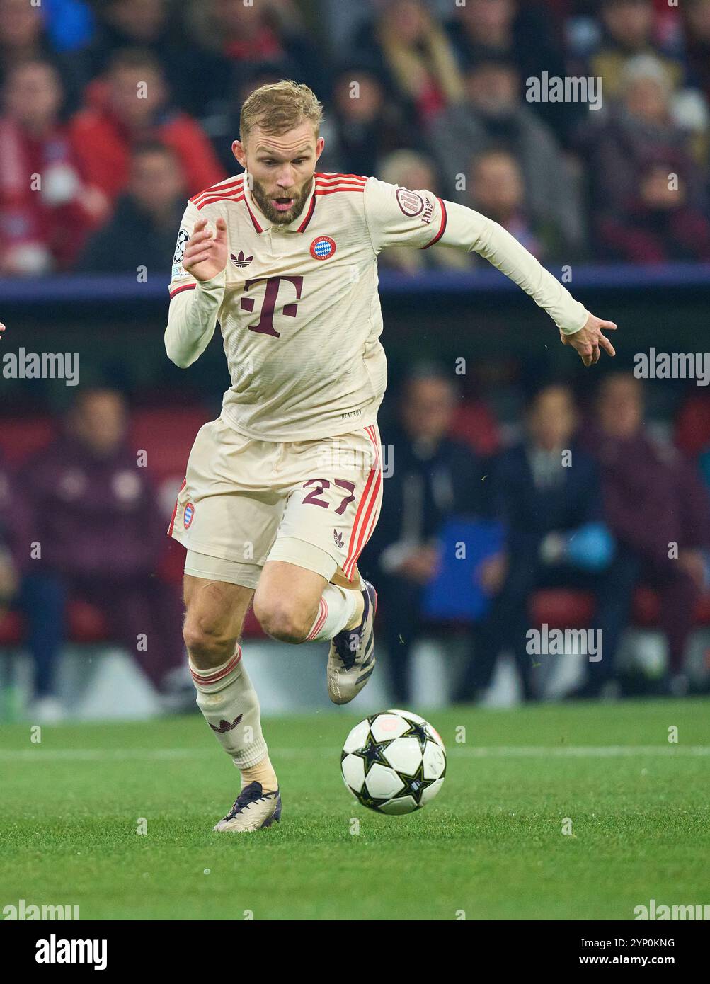 Konrad Laimer, FCB 27 in the League Phase MD5 match FC BAYERN MUENCHEN ...