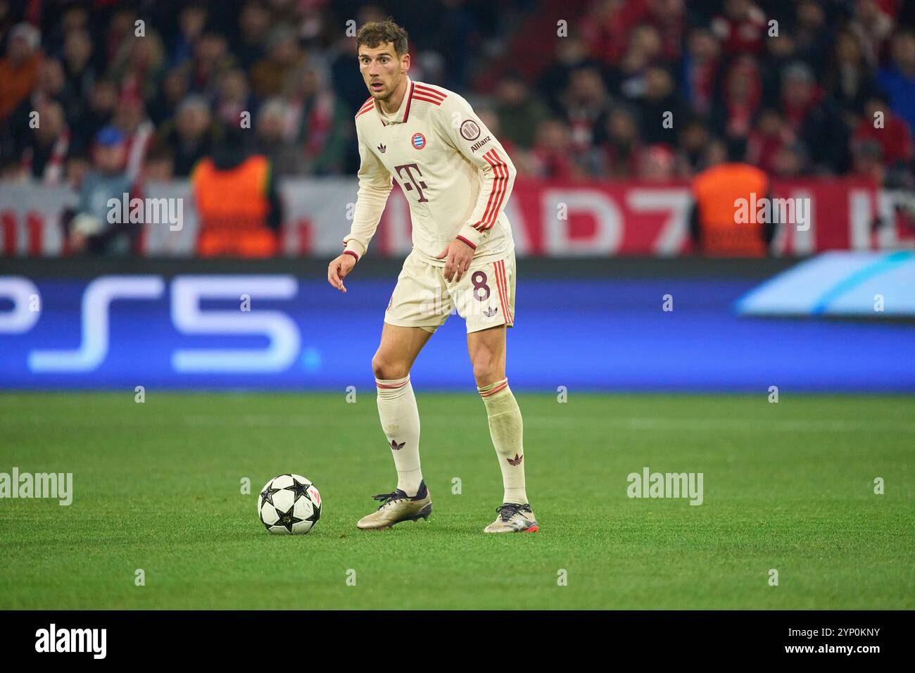 Leon GORETZKA, FCB 8 in the League Phase MD5 match FC BAYERN MUENCHEN ...