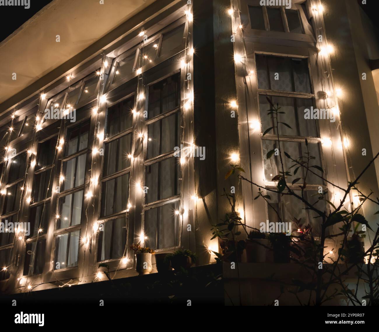 Traditional indian festival lights hi-res stock photography and images ...