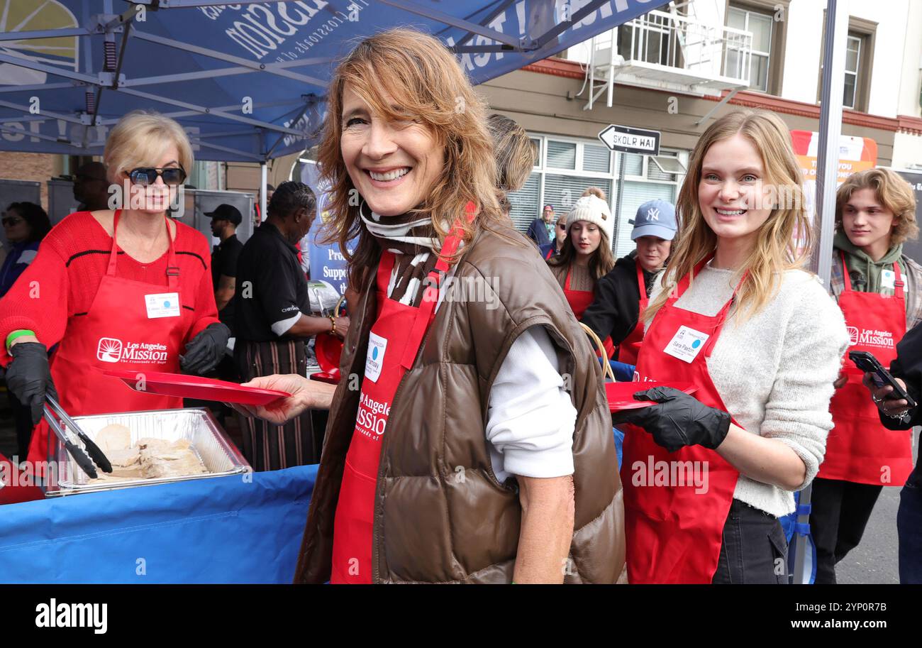 Los Angeles, Ca. 27th Nov, 2024. Eileen Davidson, Anne Ramsay, Sara ...