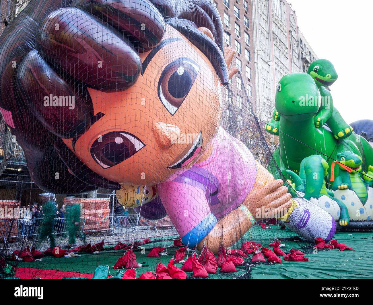 Dora the explorer hi-res stock photography and images - Alamy