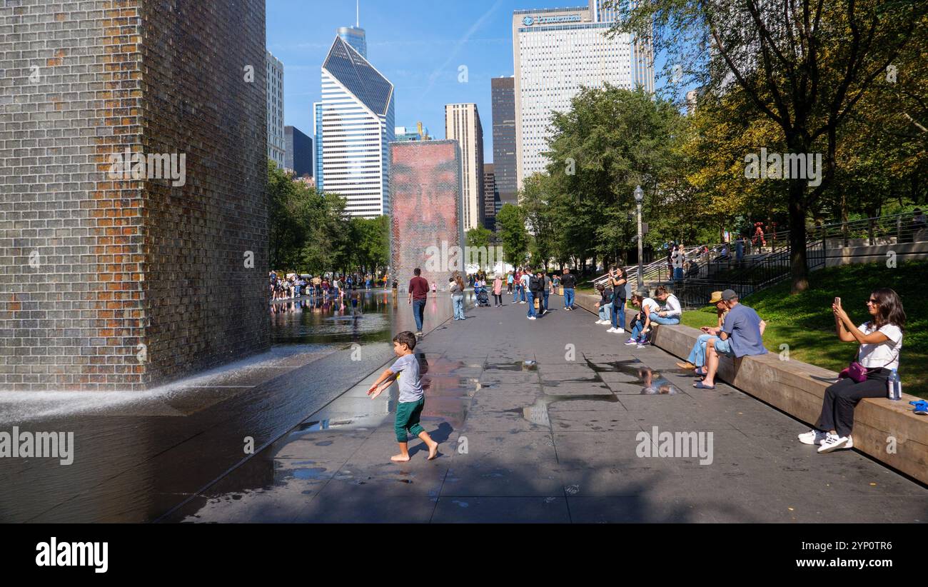 Crown Fountain, Millennium Park, Chicago, Illinois. Jaume Plensa ...