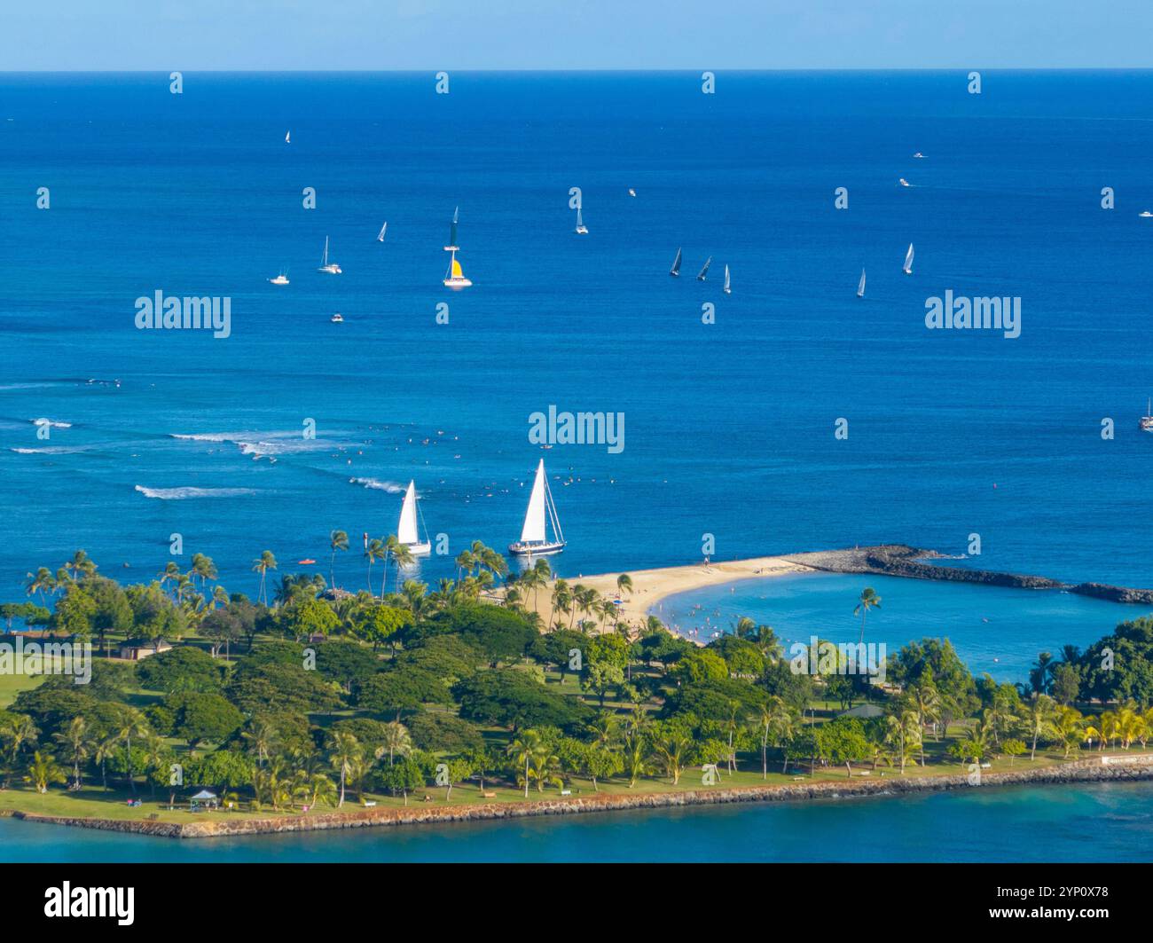 Ala Moana Beach Park, Waikiki, Honolulu,Oahu, Hawaii Stock Photo - Alamy