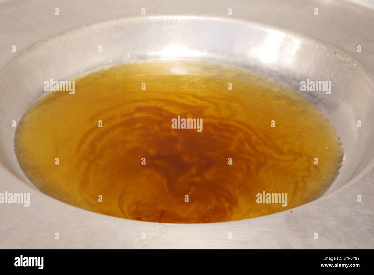 Frying pan hot oil preparing hi-res stock photography and images - Alamy