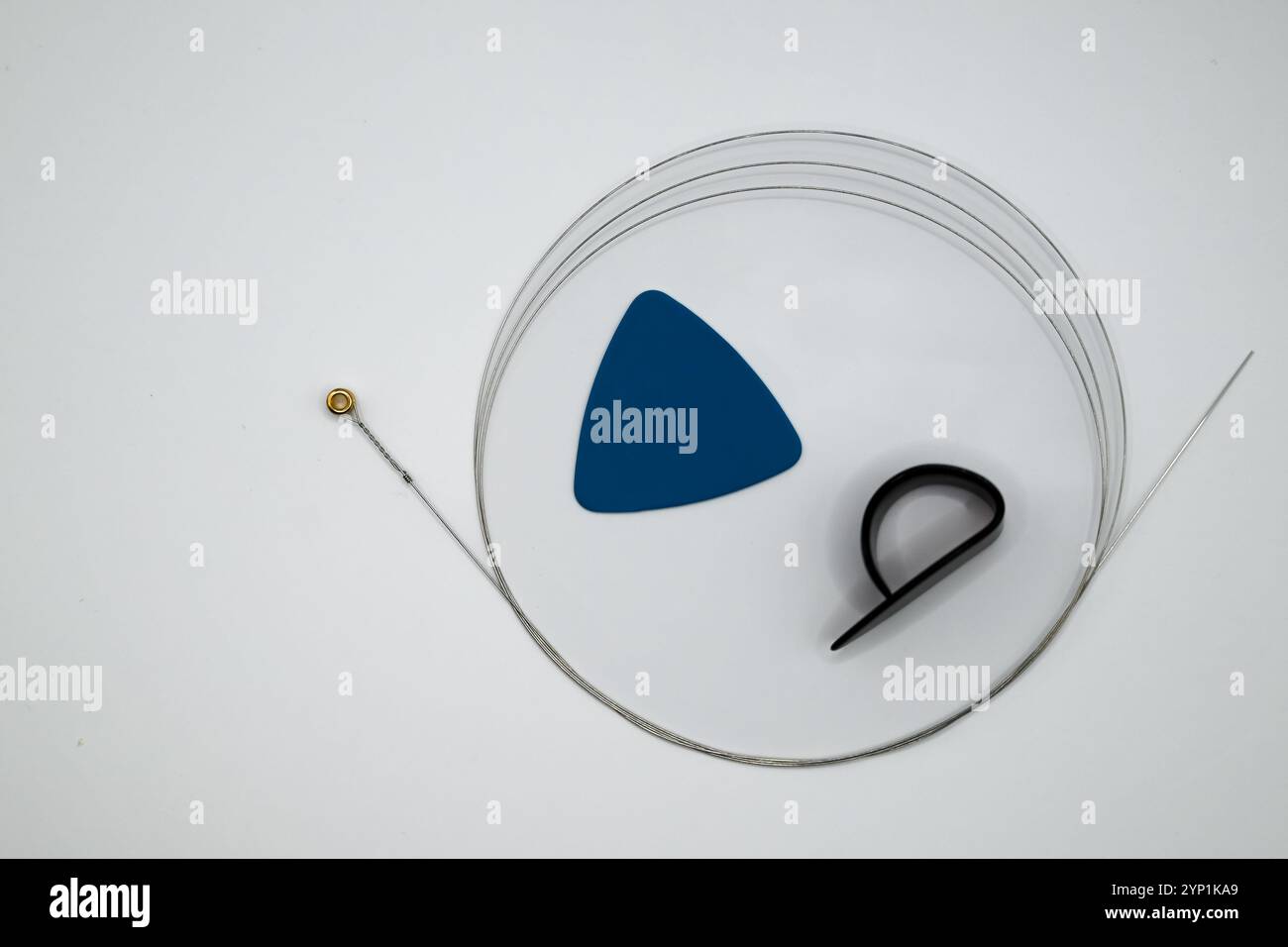 essential acoustic guitar accessories - thumb pick, plectrum and a ...