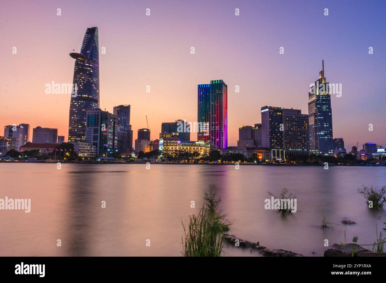 Ho Chi Minh City night view - the beauty of non-sleep city in Vietnam ...