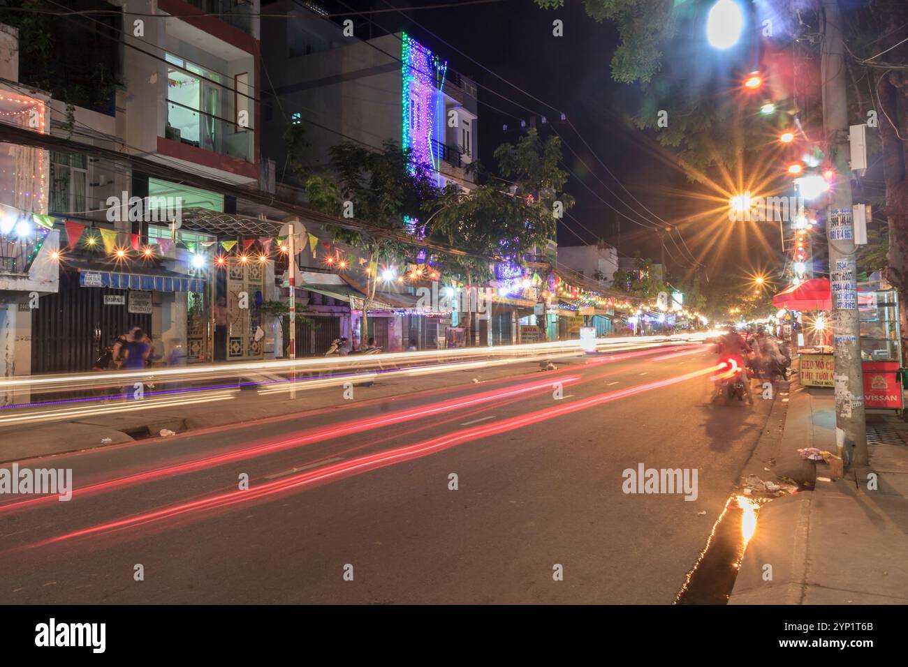 Ho Chi Minh City night view - the beauty of non-sleep city in Vietnam ...