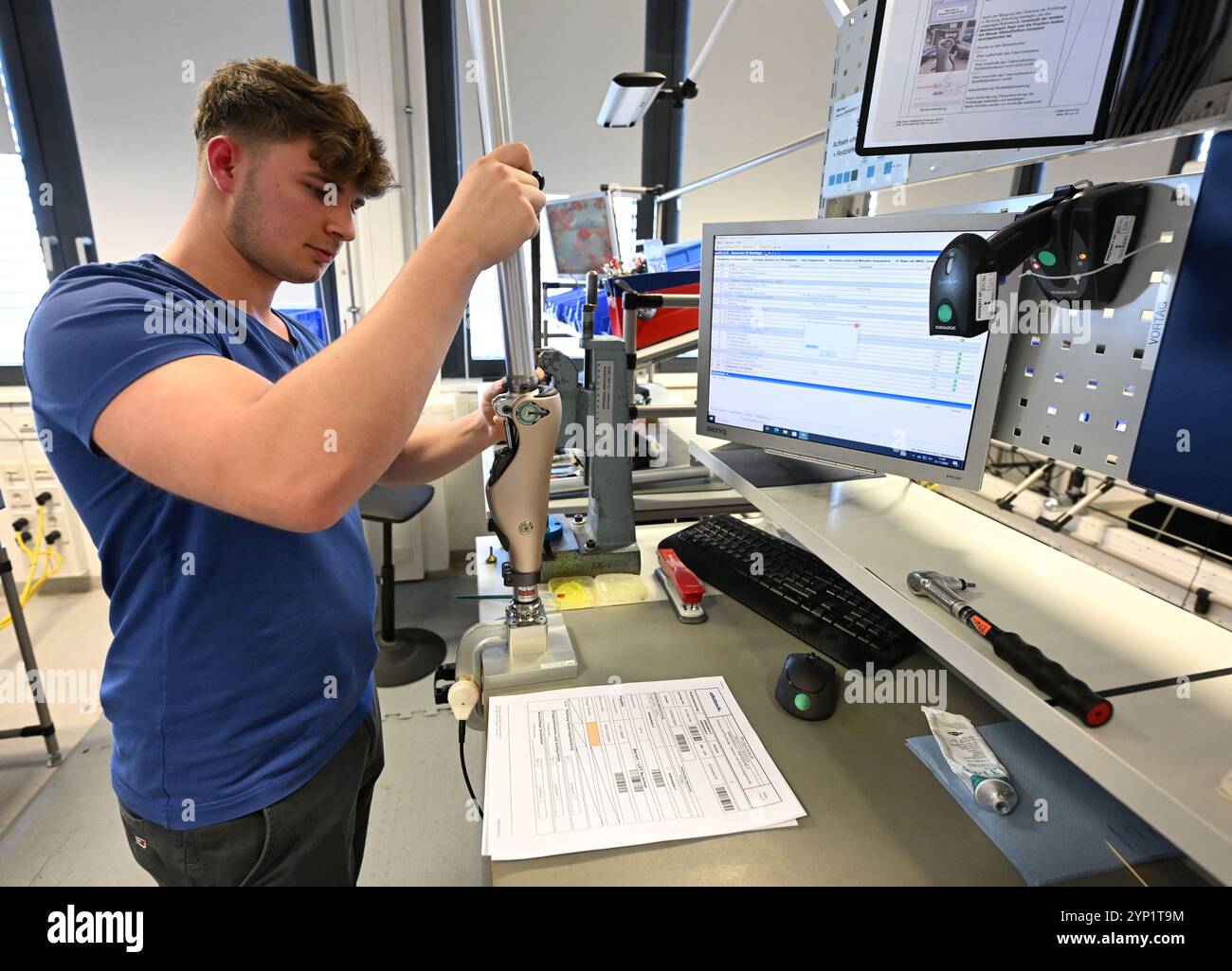 Otto bock prosthesis hi-res stock photography and images - Alamy