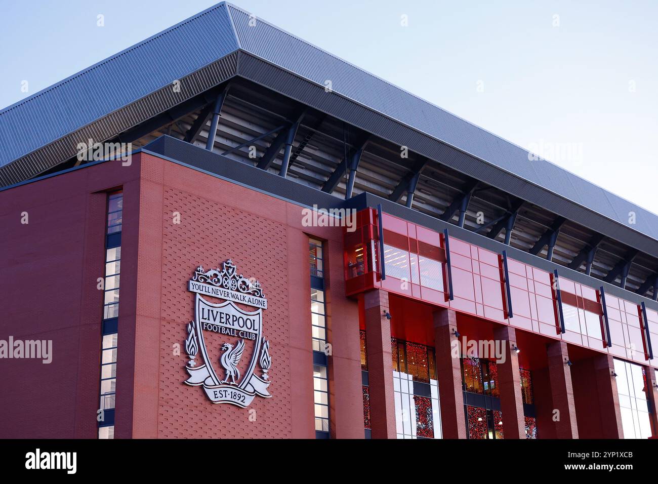 Liverpool fc badge hi-res stock photography and images - Alamy